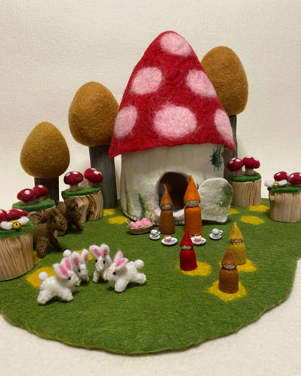 Medium Homes – The Pixie Patch