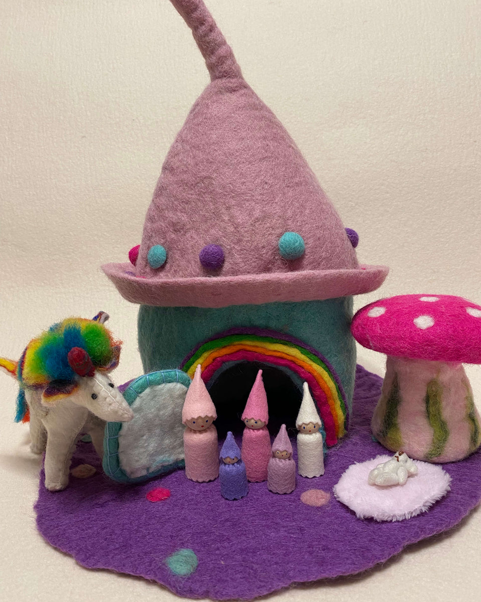 FELT HOMES – The Pixie Patch
