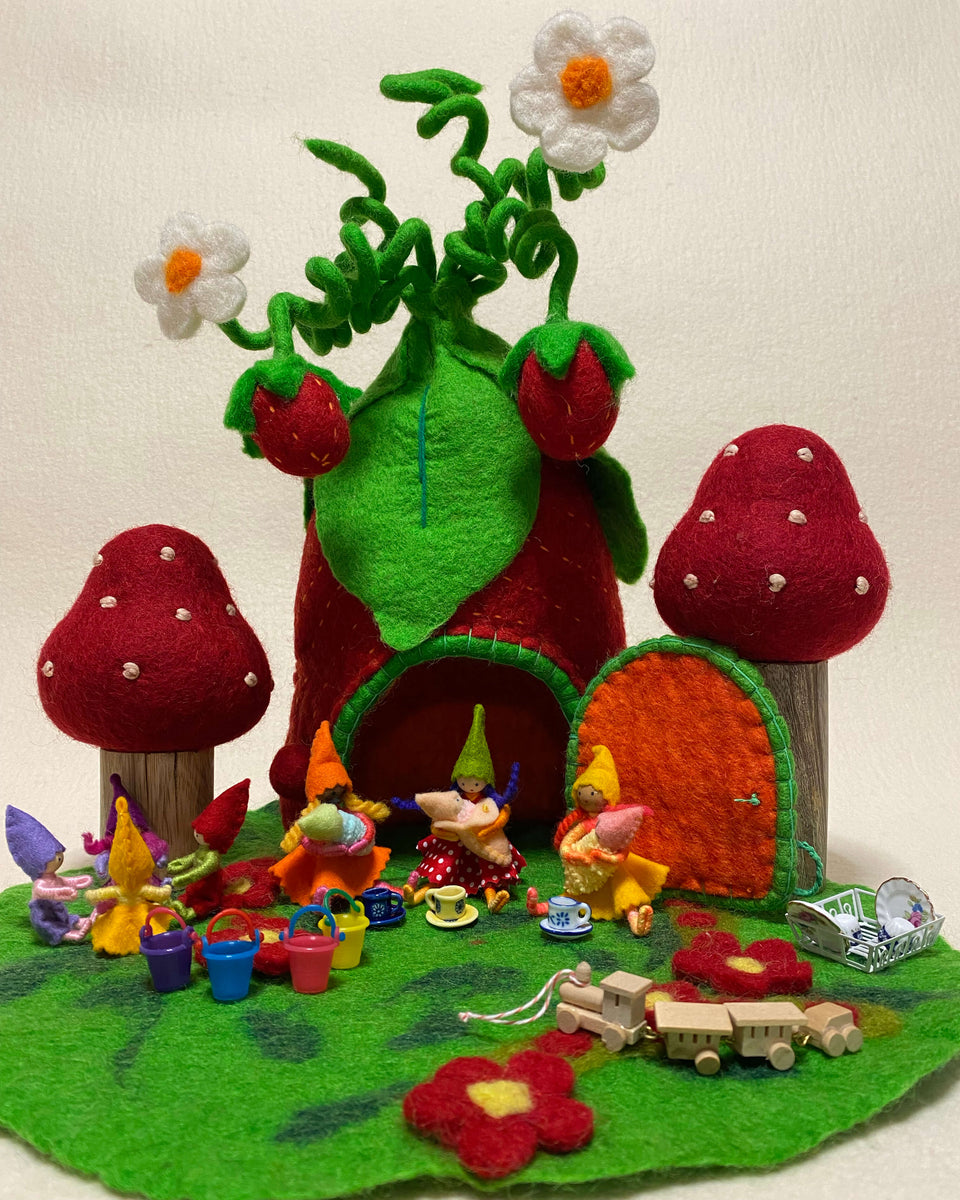 FELT HOMES – The Pixie Patch