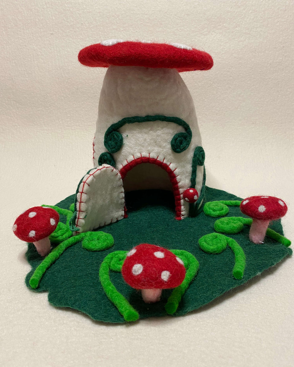 FELT HOMES – The Pixie Patch