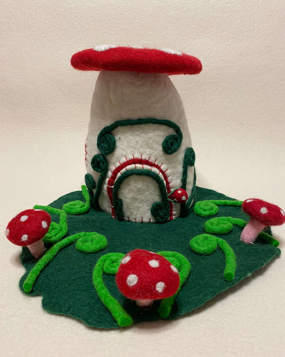 FELT HOMES – The Pixie Patch