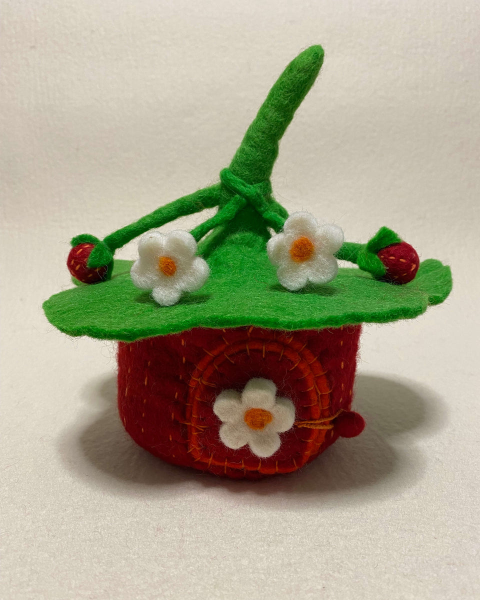 Small Strawberry Home – The Pixie Patch