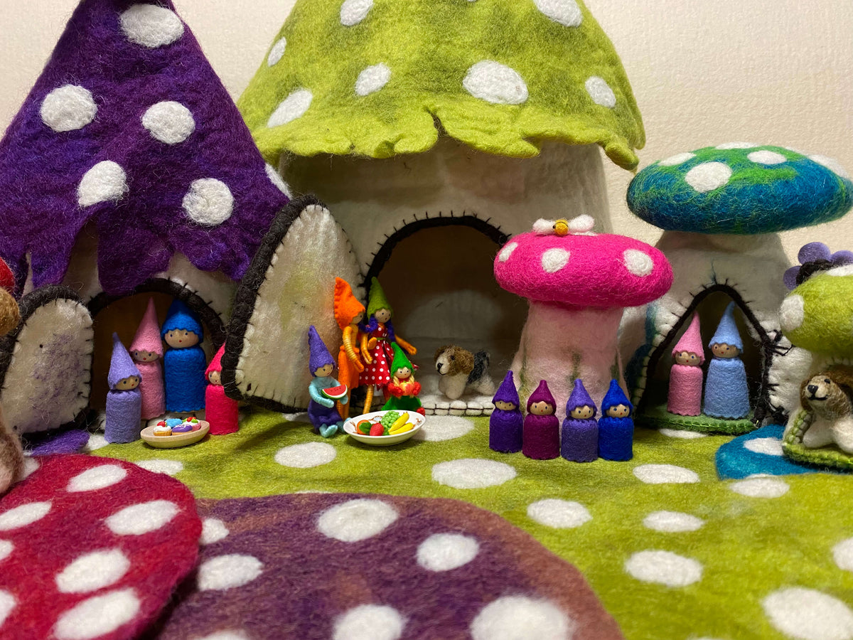 Toadstool Village – The Pixie Patch